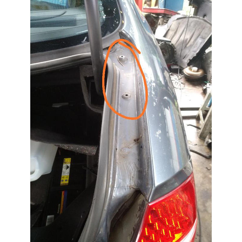 MERCEDES BENZ W211 BONET CLIP/LID SEAL CLIP | Shopee Malaysia