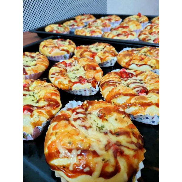 ROTI. ROTI PREMIUM LEMBUT RAJA BAKERY !! HOT SALES !! | Shopee Malaysia