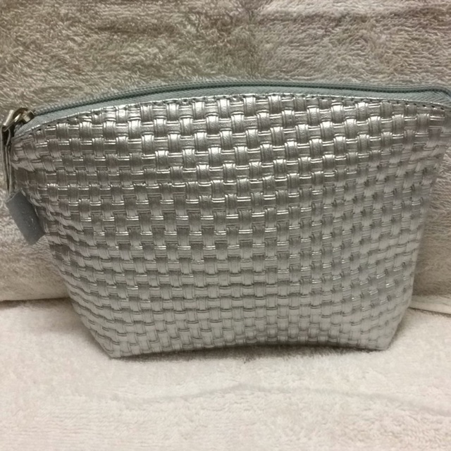 Pouch AVON (pelbagai guna) | Shopee Malaysia