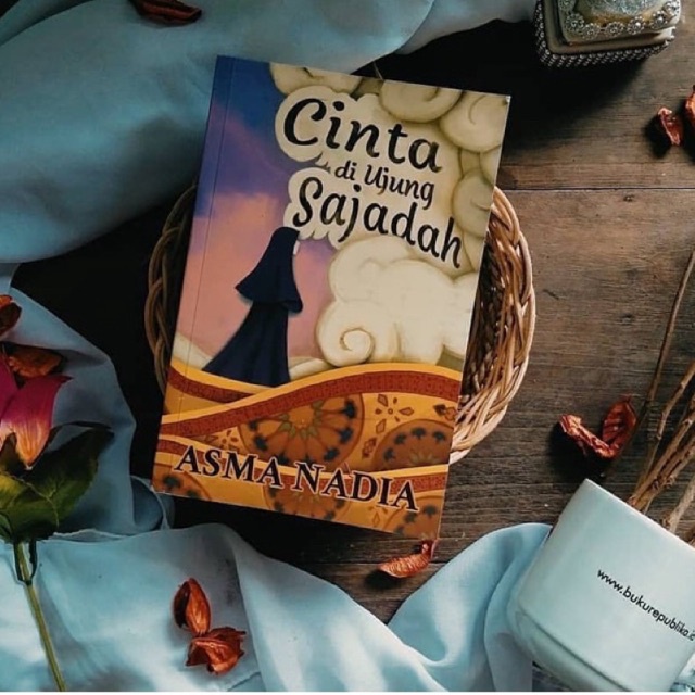 Cinta Di Ujung Sejadah by Asma Nadia | Shopee Malaysia