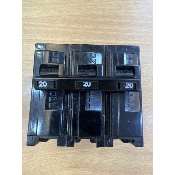 EATON MEM DCP 3pole MCB 20A | Shopee Malaysia