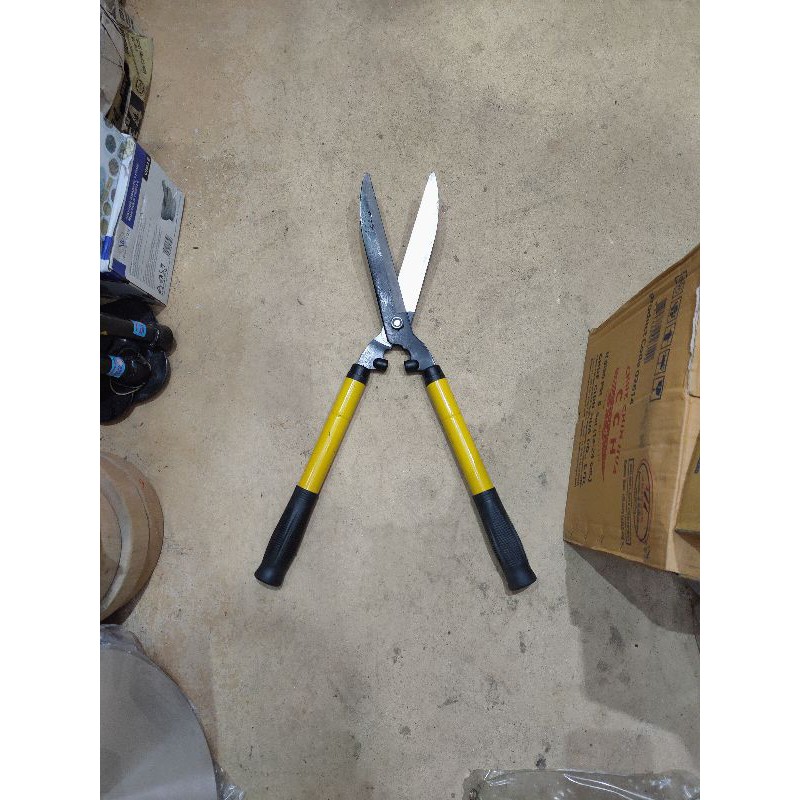 Gunting pokok besar boleh laras | Shopee Malaysia