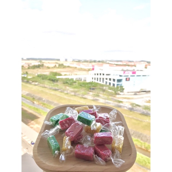 Candy Kelapa - Freshly Homemade Kuih Raya Tradisional Biskut Raya Moden ...