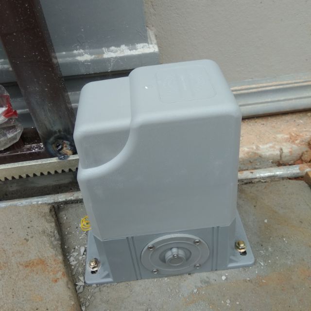 Auto sliding gate motor. | Shopee Malaysia