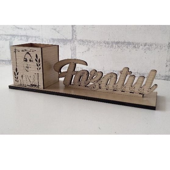 Bekas Alat Tulis Bekas Pen Stand Nama Atas Meja Kotak Pen Cenderahati ...