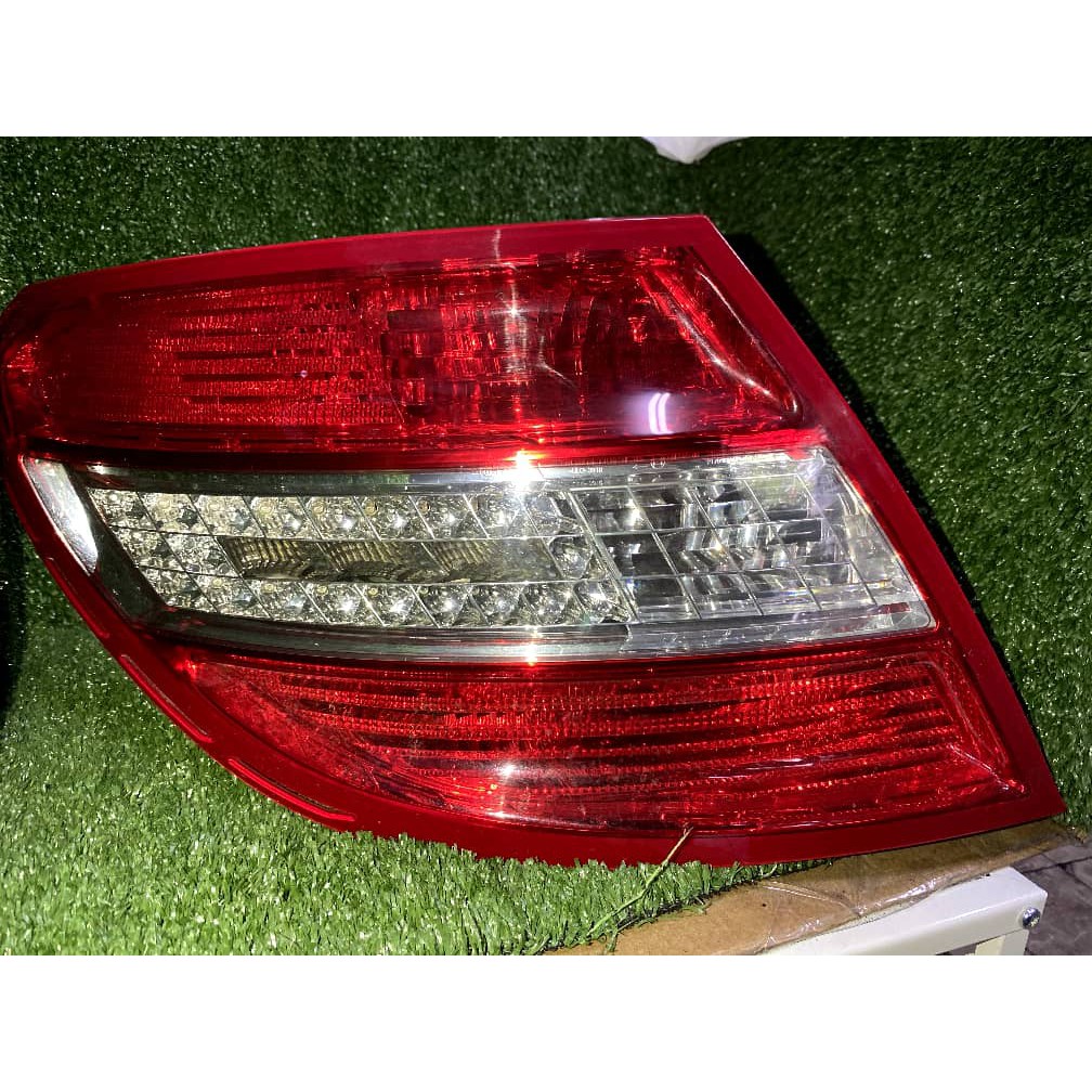 Mercedes Benz W204 Tail Light/pc | Shopee Malaysia
