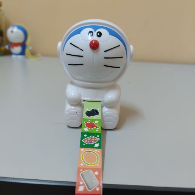 DORAEMON ASTRONOMI preloved patung mcd | Shopee Malaysia