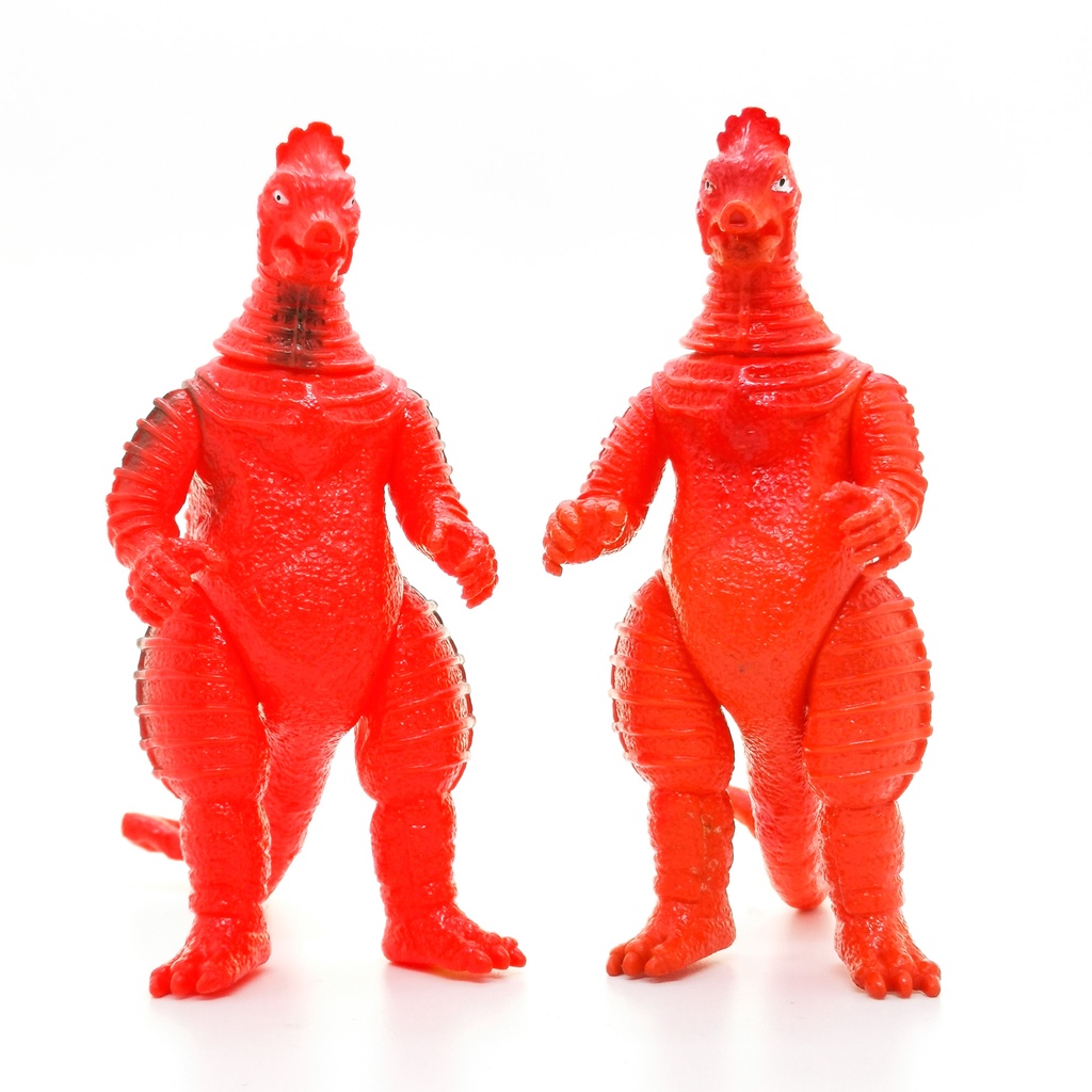 Pre Owned 6 inch Bandai UMS Banila Ultraman Kaiju Alien Ultra Monster ...