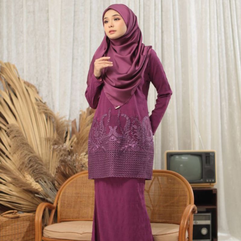 Baju Kurung Moden Lace Anatasia | Shopee Malaysia