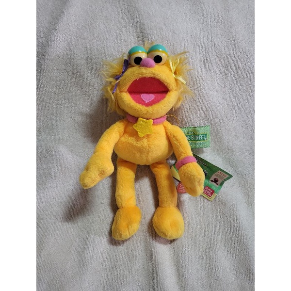 Authentic Gund Sesame Street Zoe with Magnetic Hands & Feet Plush Soft ...