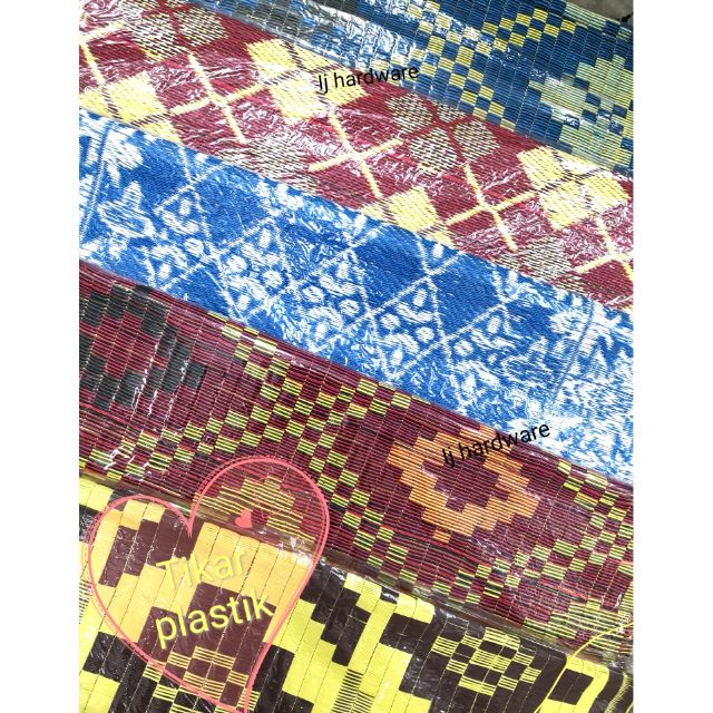 Tikar Plastic / Tikar Plastik / Picnic Mat (Random Pattern) | Shopee ...
