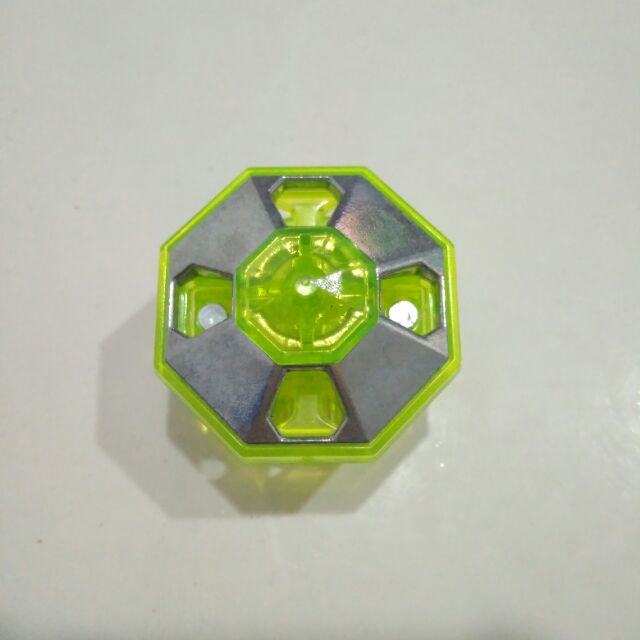 TAKARA TOMY BEYBLADE BURST DRIVER OCTA | Shopee Malaysia