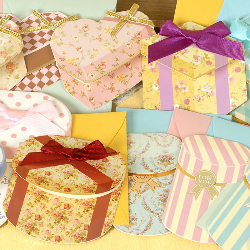Kad Ucapan Berbentuk Hadiah Cantik Beserta Sampul / Greeting Card Gift ...