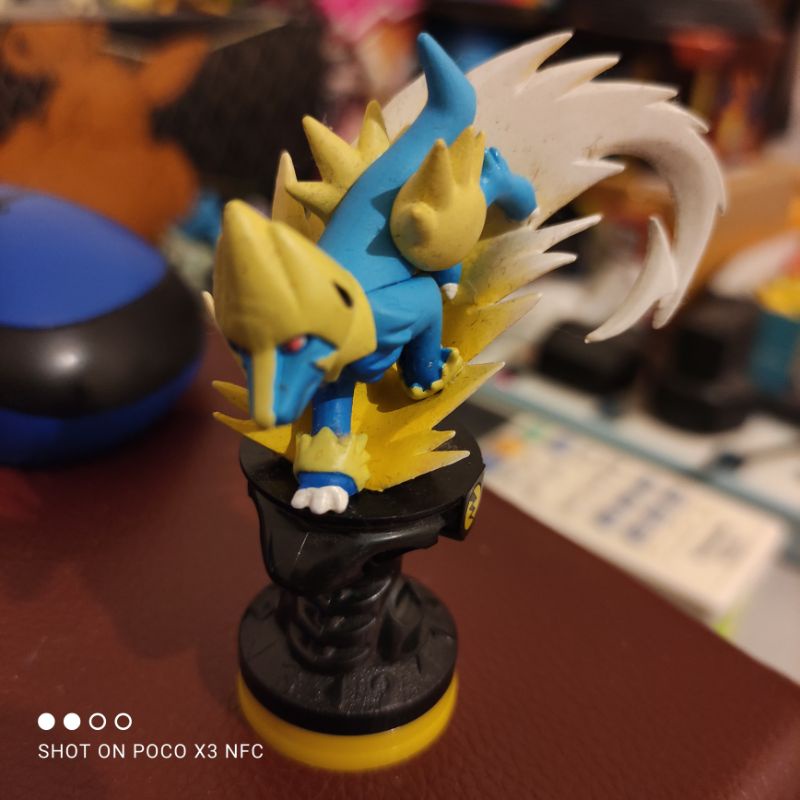 Pokemon figure Diorama chess Manectric | Shopee Malaysia