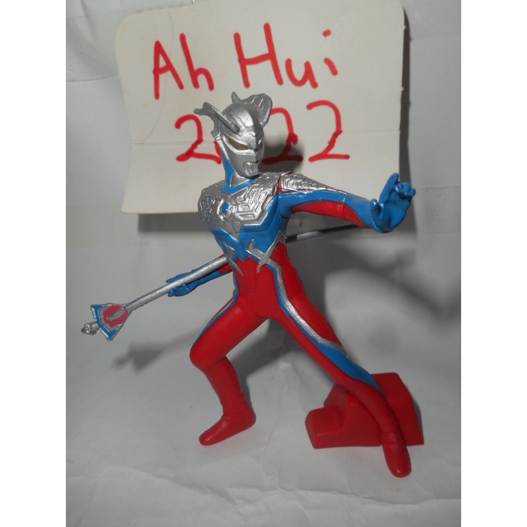 BANDAI (Knock-off version) Capsule Toy Gashapon HG: Ultraman Zero with ...
