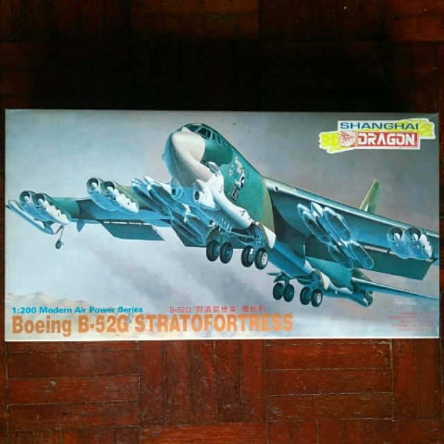 Shanghai Dragon 1:200 B52 Stratofortress unassembled model kit | Shopee ...