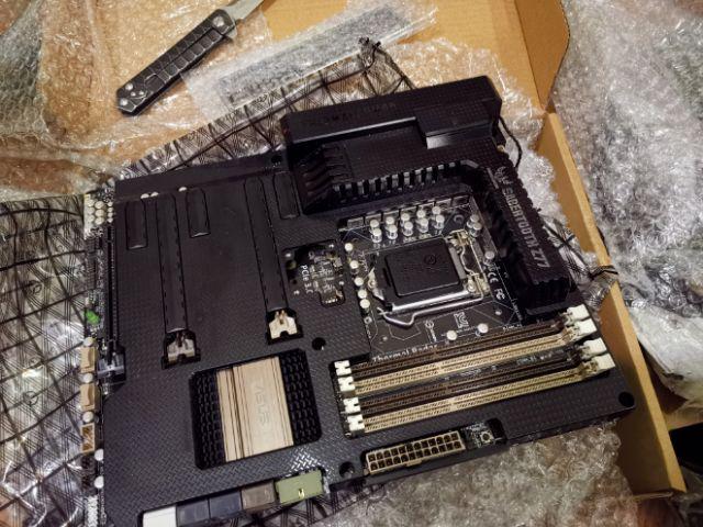 Asus SABERTOOTH Z77 Desktop Motherboard Z77 Socket LGA 1155 i3 i5 i7 ...