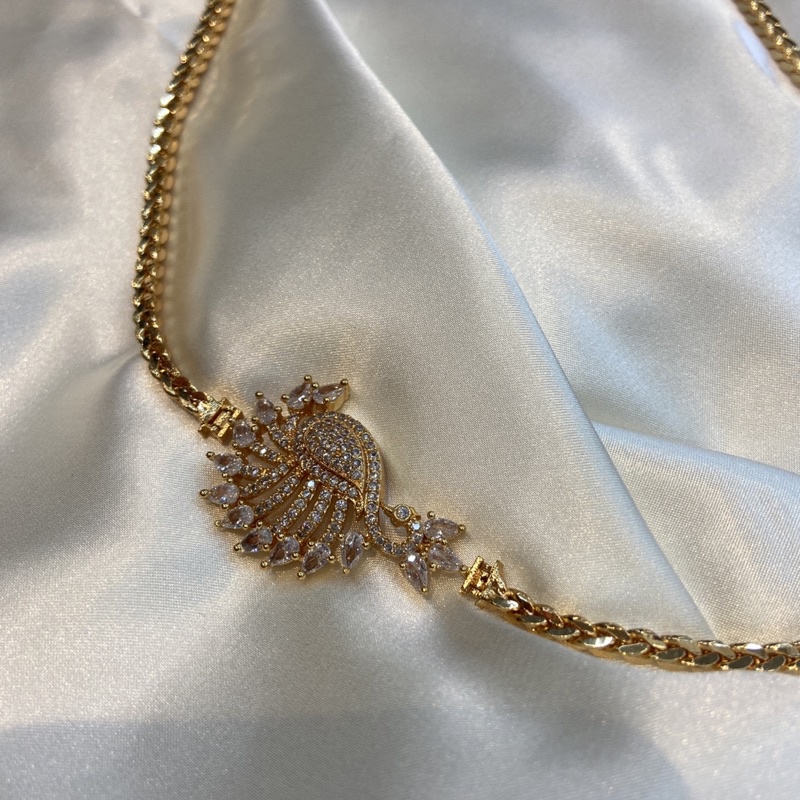 Mugappu Mop Thali Kodi Gold Plated Chain Peacock White Stones Nuptial ...