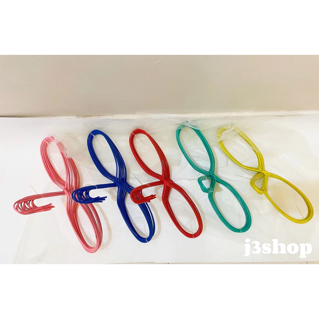 8-Shaped Round Wire Hanger / Rectangle Wire Hanger / Penyakut Baju ...