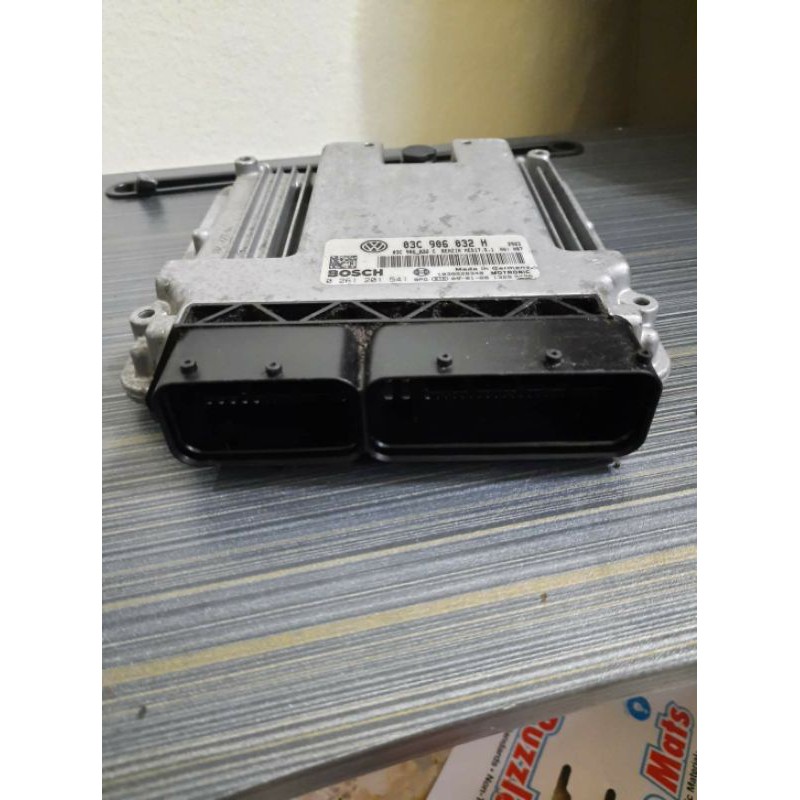 ECU VOLKSWAGEN-VW 03C906032H Bosch 0261201541 1039S28348 OEM Control ...