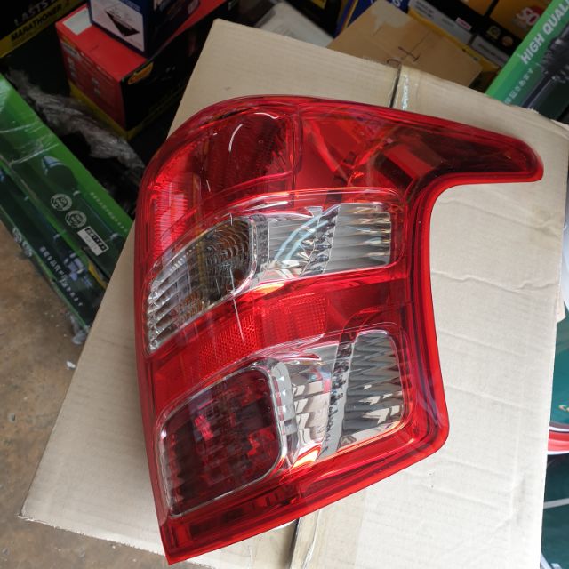 MITSUBISHI TRITON TAIL LAMP 100% ORI (8330A946) | Shopee Malaysia