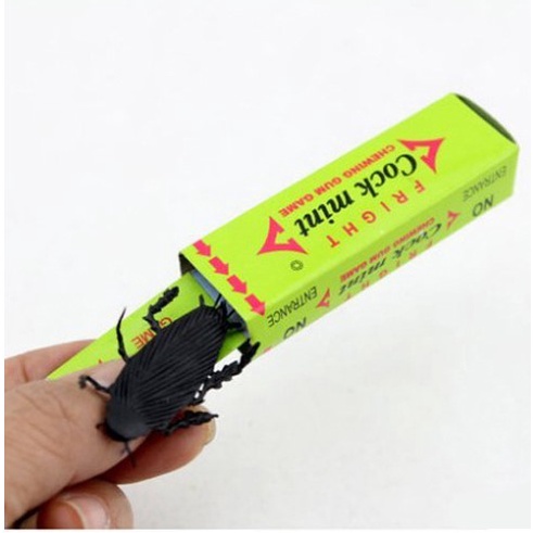 READY STOCK : Scare chewing gum fake bugs cockroaches scare chewing gum ...
