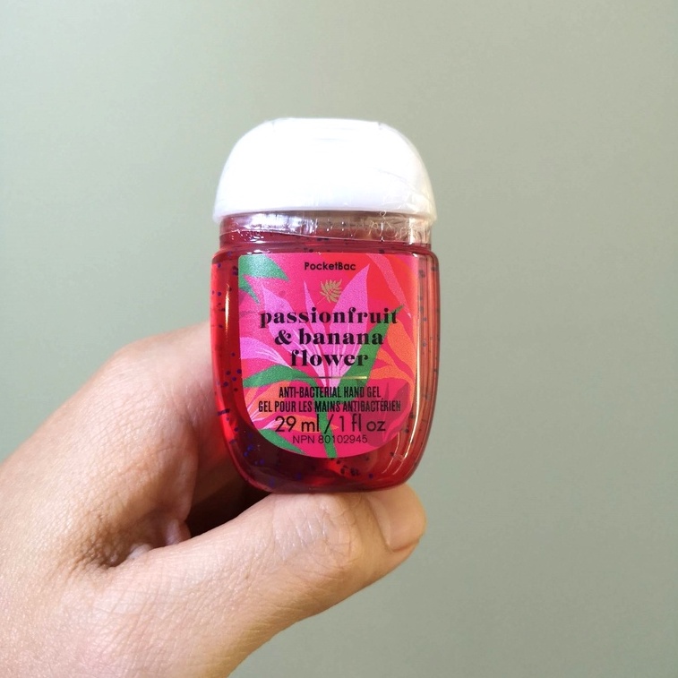 Bath & Body Works Passionfruit & Banana Flower Anti Bacterial Hand ...