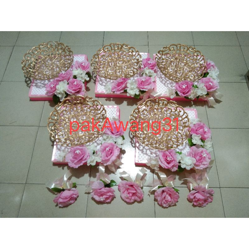 DULANG HANTARAN SIAP bunga + BUNGA riben +siap bekas bercorak | Shopee ...