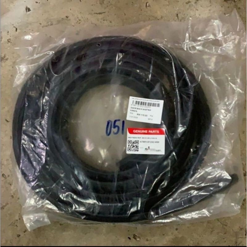 Original Myvi 2005 to 2010 rear bonnet rubber bonnet getah | Shopee ...