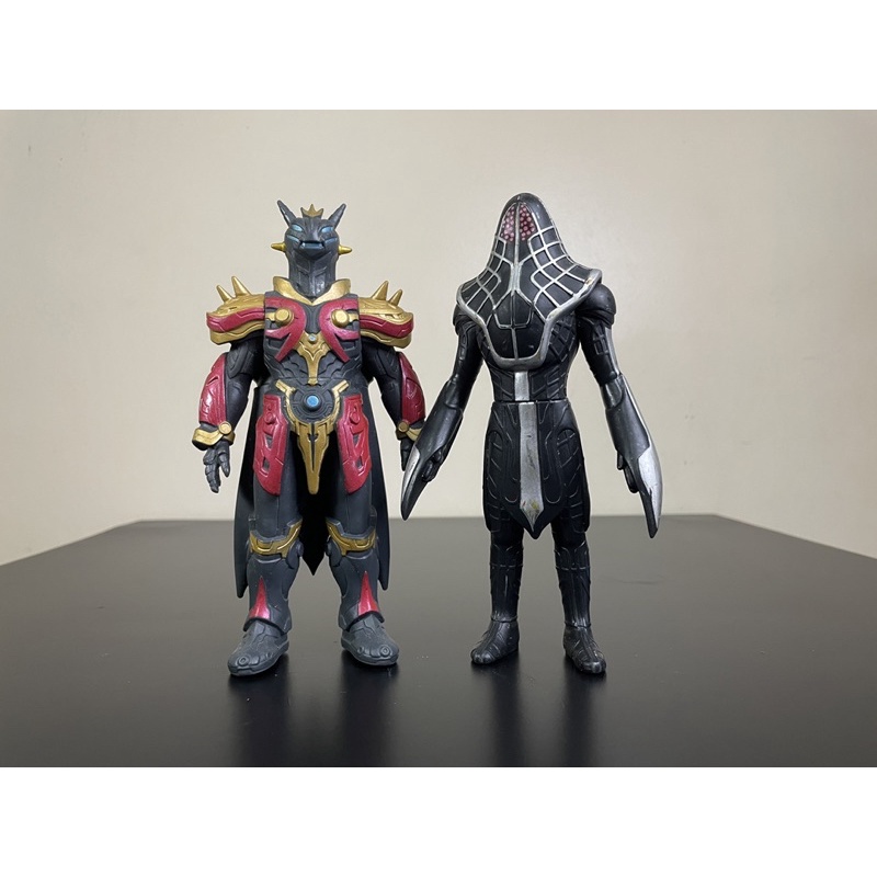 Ultraman Kaiju Ultra Monster Series EX Alien Bat & Waroga | Shopee Malaysia