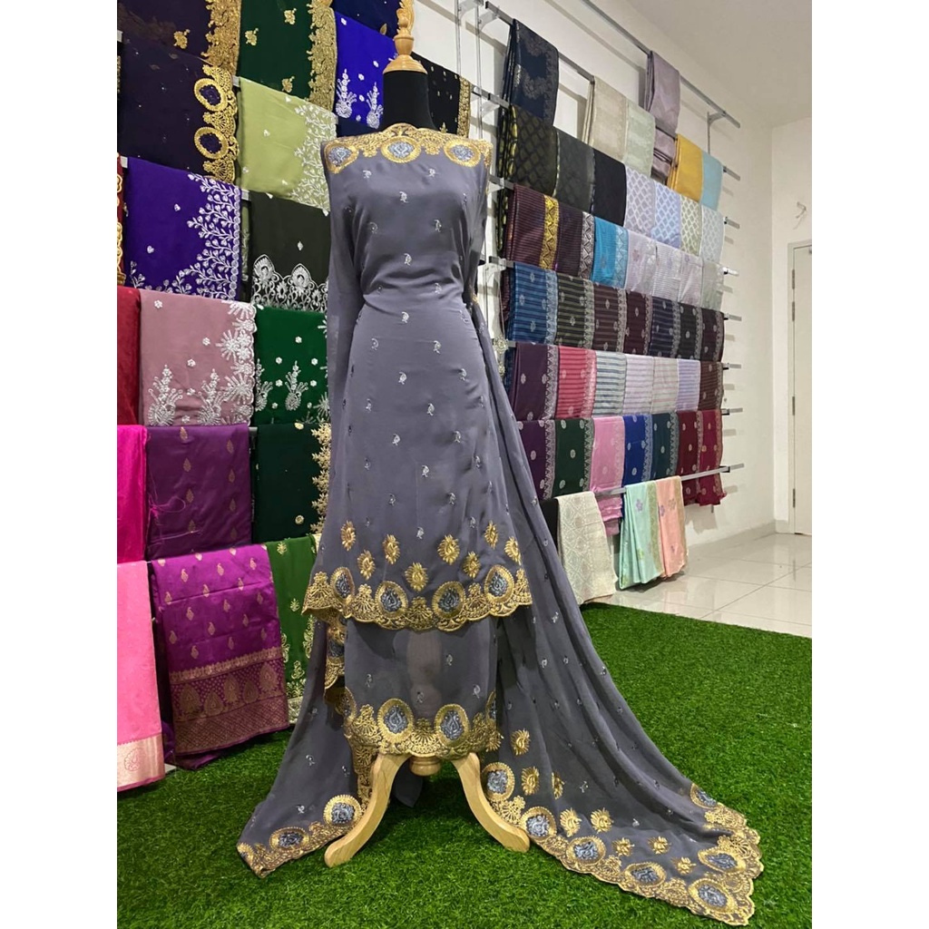 REEN SAREE GOLD COIN Saree viral Weeding saree Designer saree Bridal ...