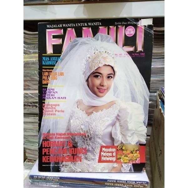 Majalah FAMILI, Majalah Artis Lama | Shopee Malaysia
