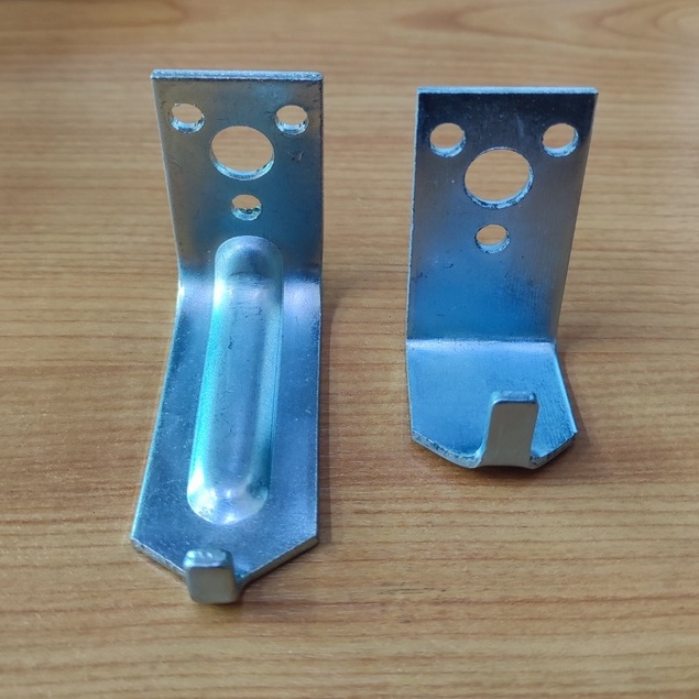 Fire extinguisher hook/ Wall bracket for 9KG ABC & 2KG CO2 | Shopee ...