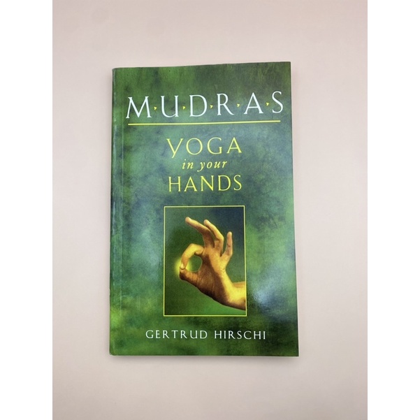 Mudras: Yoga in Your Hands (Alternative Medicine Series) | Shopee Malaysia