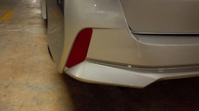 Nissan Serena C27 Rear Red Cover Reflector | Shopee Malaysia