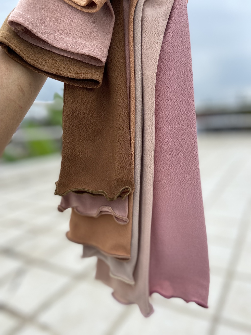 HANDSOCK 1 RUFFLE QUALITY MOSCREPE PASTEL COLOUR COMFORT | Shopee Malaysia