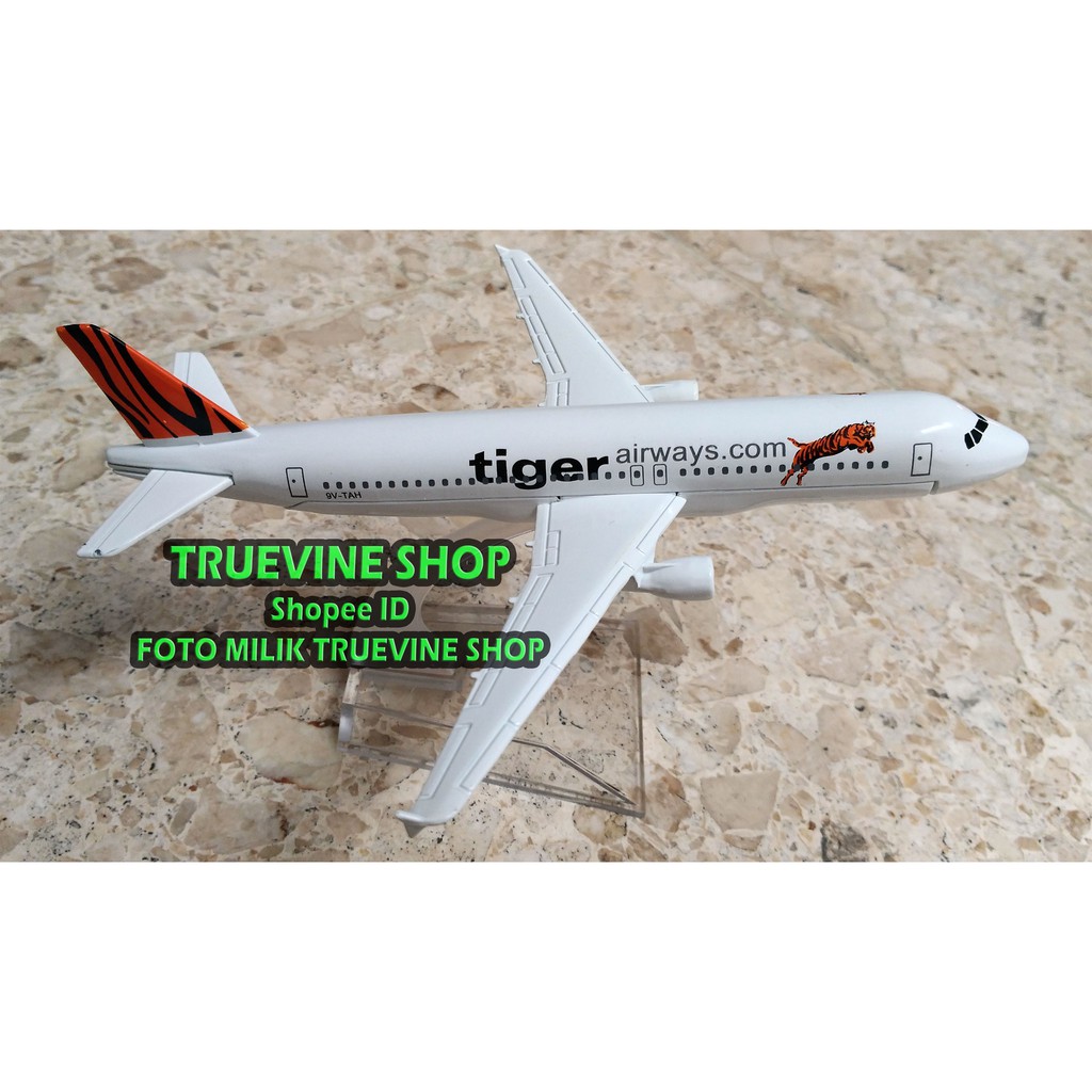 Miniature Aircraft TIGER AIRWAYS (Diecast FULL Iron / METAL) | Shopee ...