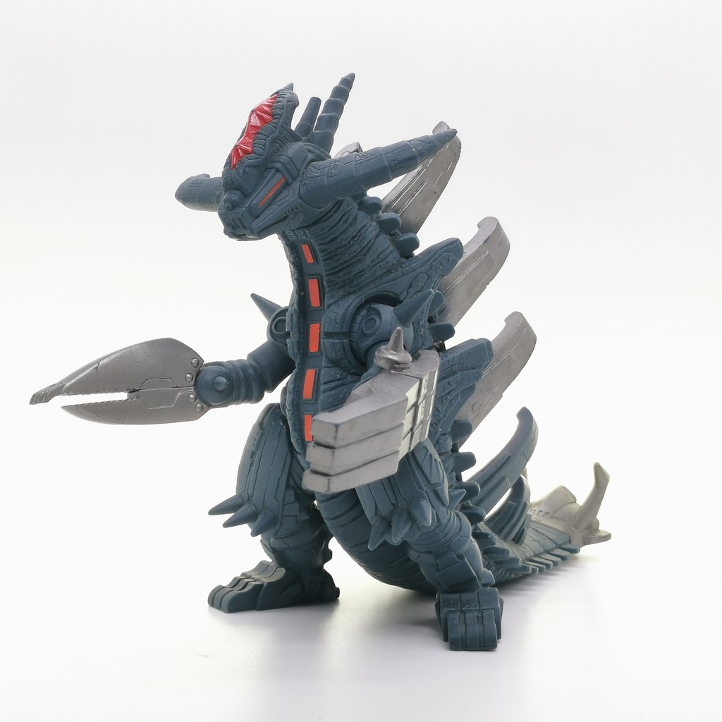 Pre Owned 2013 Bandai 10 inch UMS DX Maga Grand King Ultraman Kaiju ...