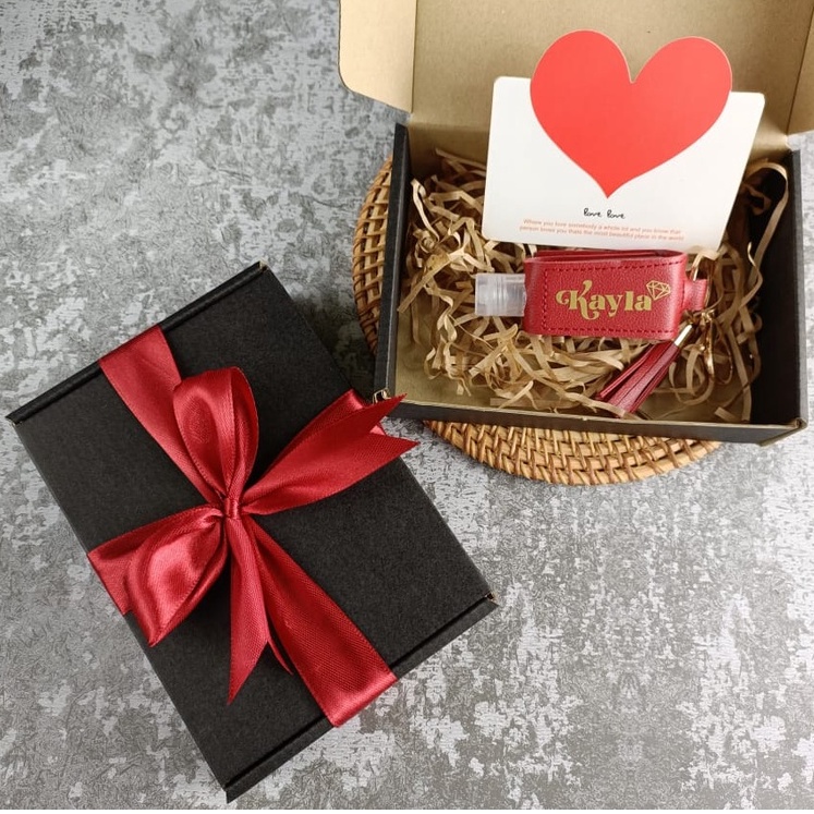 Add on GIFT BOX | Birthday Gift | Anniversary | Convocation | Present ...