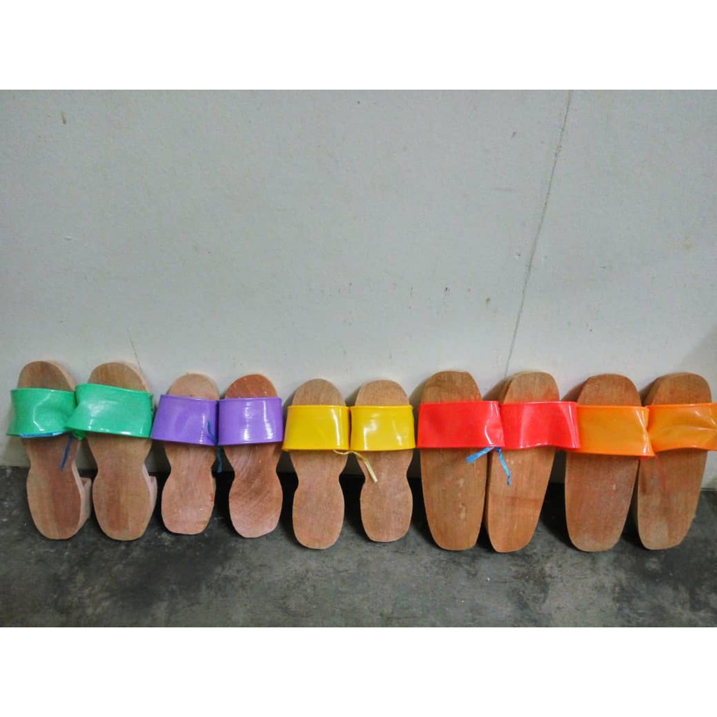 【Ready Stock】Traditional Wooden Clogs Shoes/Terompah Kasut Kayu/Kasut ...