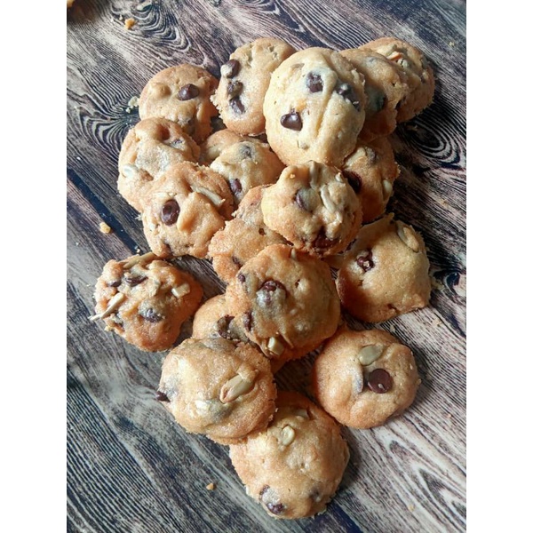 Biskut Choco Chip Crunchy Homemade | Shopee Malaysia
