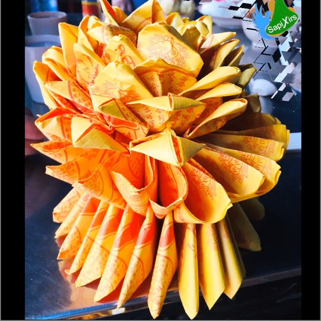 Chinese Ritual Offering Origami- Lotus with Stand | Teratai Origami ...