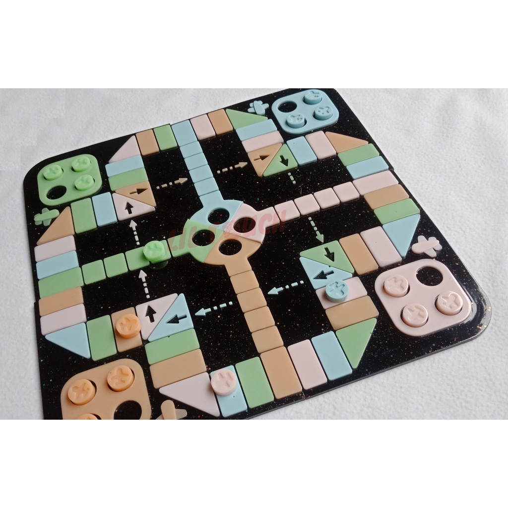 Lil Touch AEROPLANE CHESS Plane Chess Custom Made 26.5*26.5cm | Shopee ...