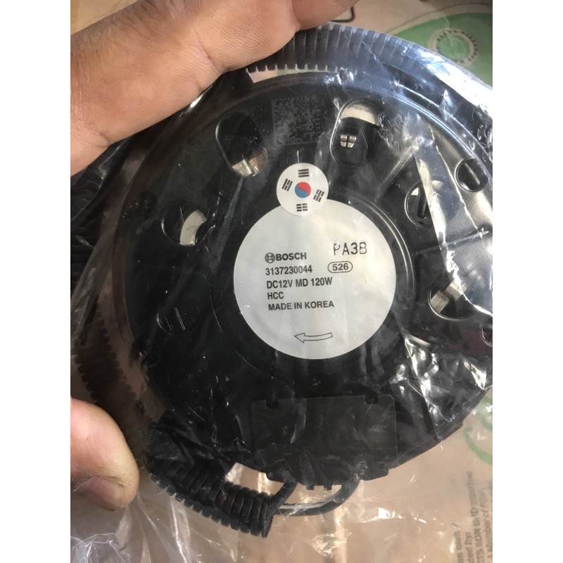 Fan motor radiataor hyundai elantra MD /KIA cerato K3 original bosch ...