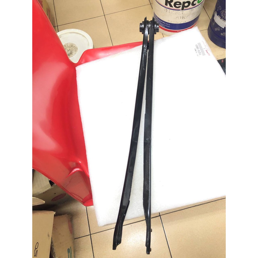 CLEAR STOCK!! BMW E46 REAR LOWER CONTROL ARM | Shopee Malaysia