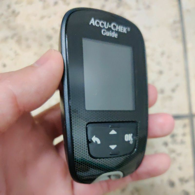 Accu Chek Guide Meter Only Brand New Meter Battery included | Shopee ...