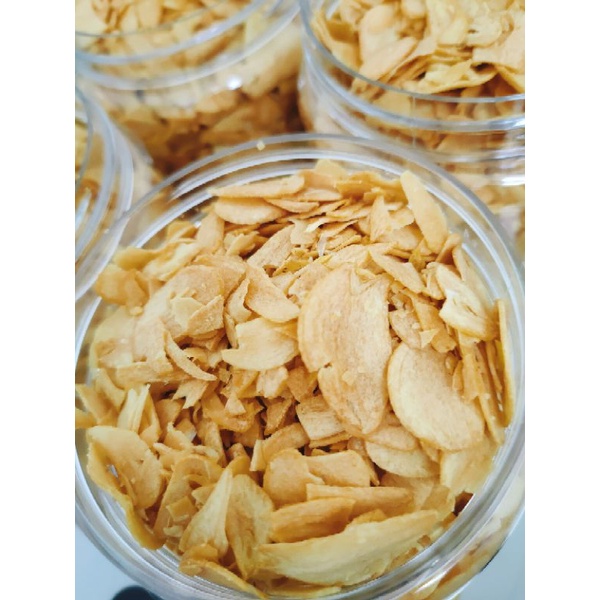 Homemade garlic crispy/halia serunding/kerepek peria crispy spicy sedap ...