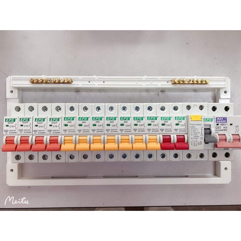 PVC DB box 17way full set C/W 1 Main switch(2Pole MCB)+1 RCCB +13MCB ...