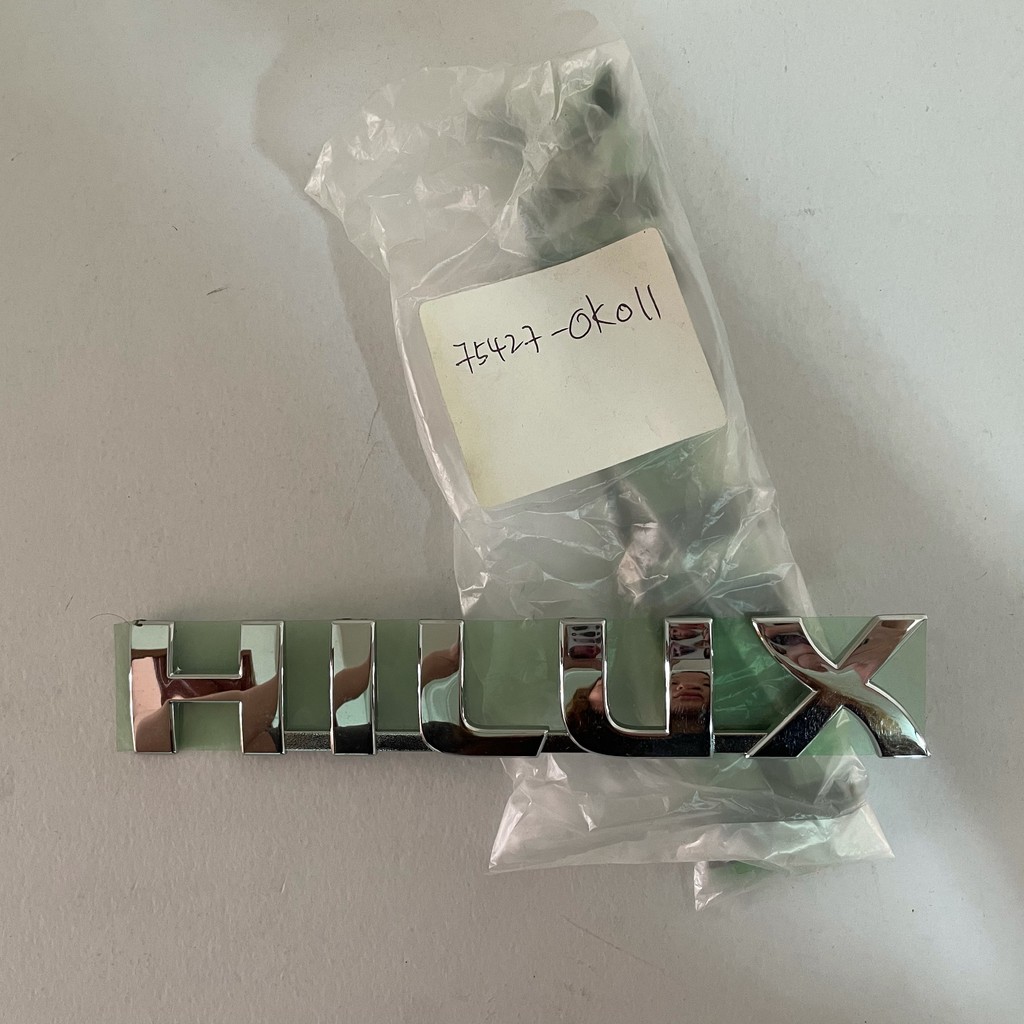 Toyota Hilux Emblem Logo | Shopee Malaysia