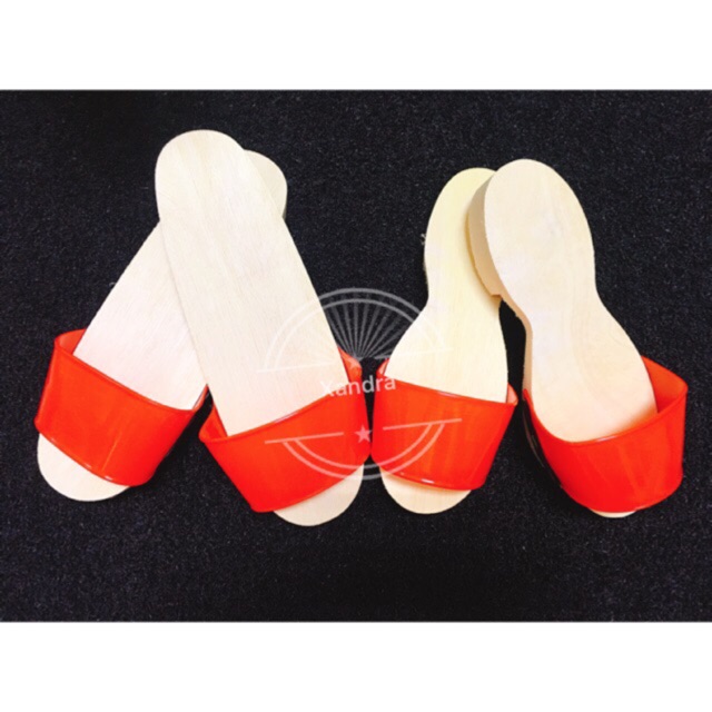 Terompah Kayu Tradisional / wooden clogs / kitchen bathroom clogs ...